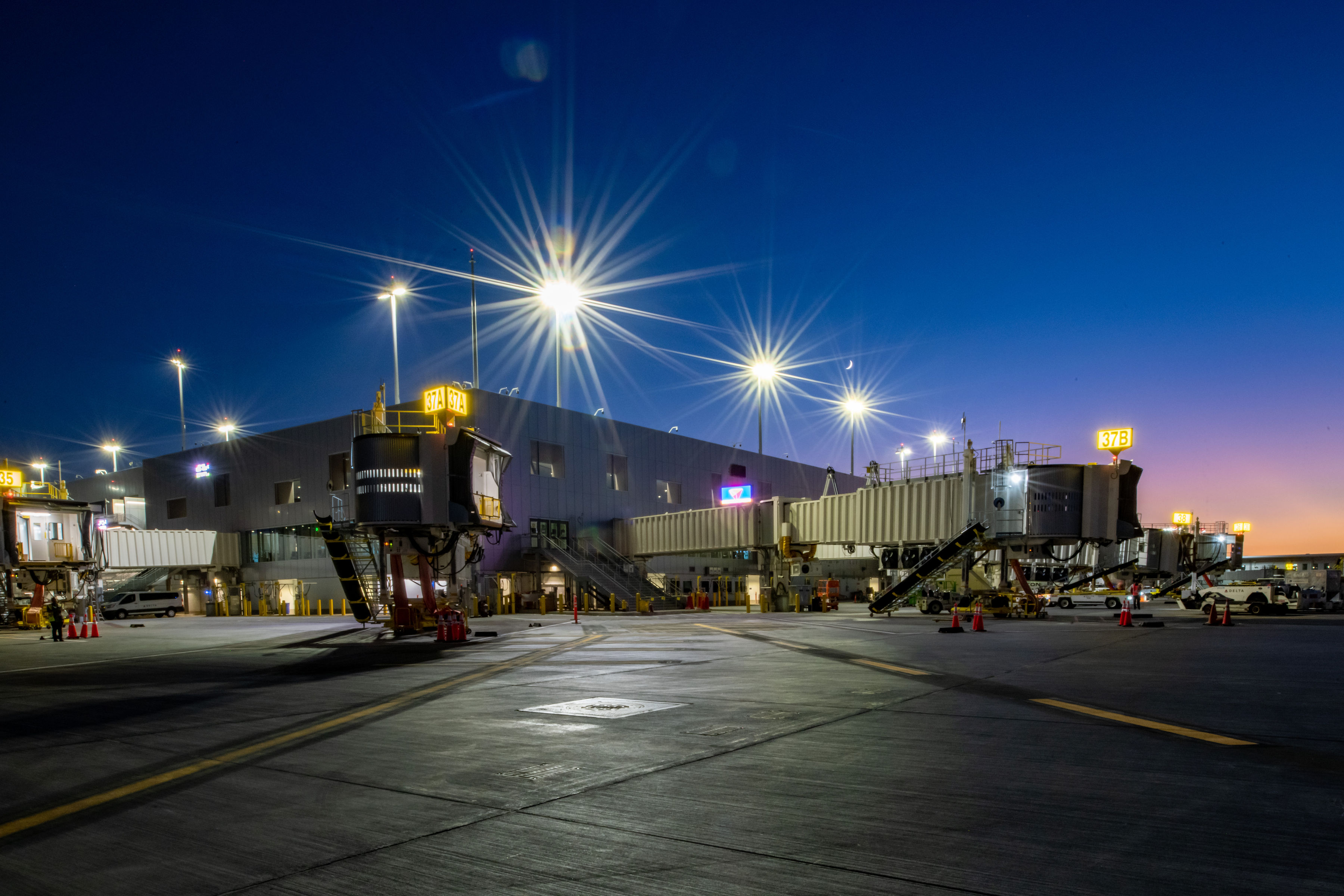 Delta LAX T3 Facility Exterior Delta News Hub Delta LAX T3 Facility Exterior Delta News Hub