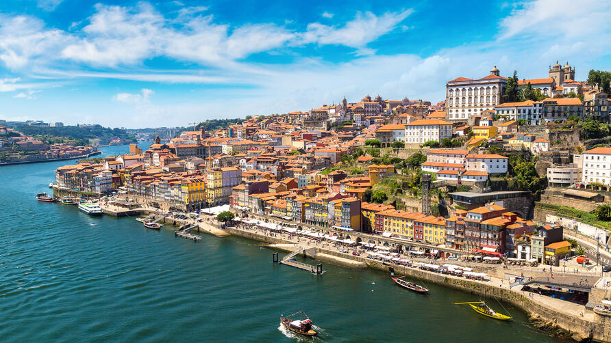 Flight 4819: Delta CEO interview and customer status update | Delta ...