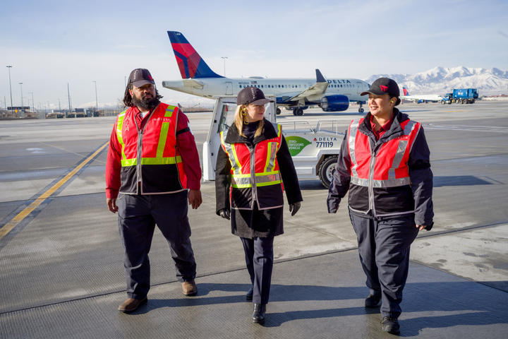 Delta Airplane On Ground